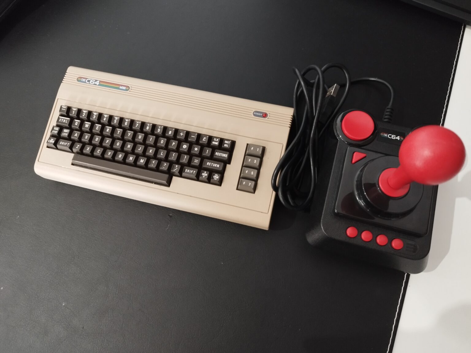 C64 mini joystick's in The Spectrum - Perdigaos Arcade